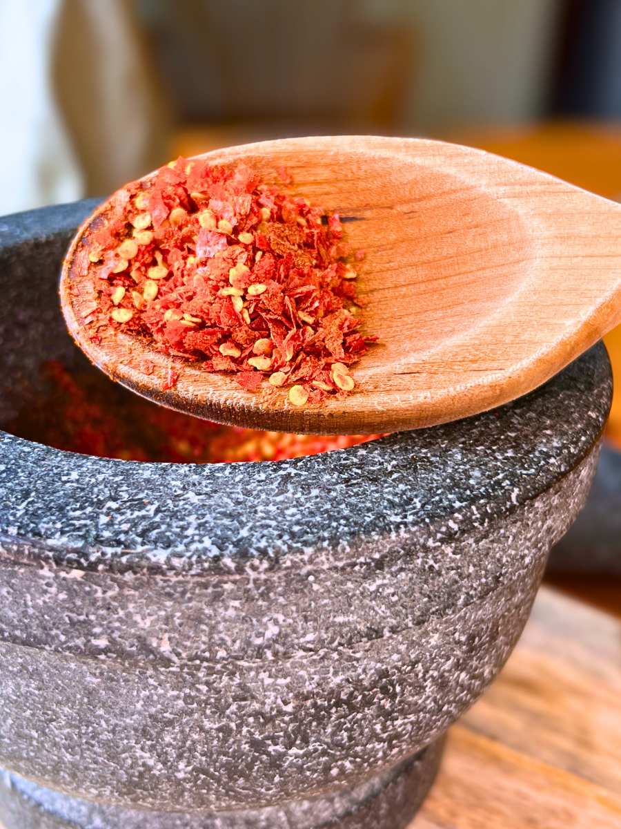 How to Make Homemade Chili Flakes: A Simple Step-by-Step Guide - Flour ...