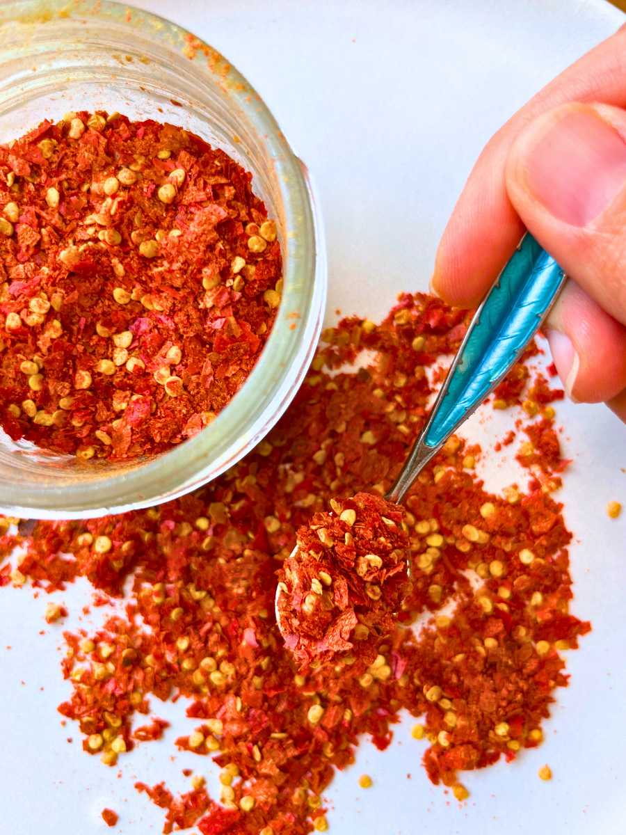 How to Make Homemade Chili Flakes: A Simple Step-by-Step Guide - Flour ...