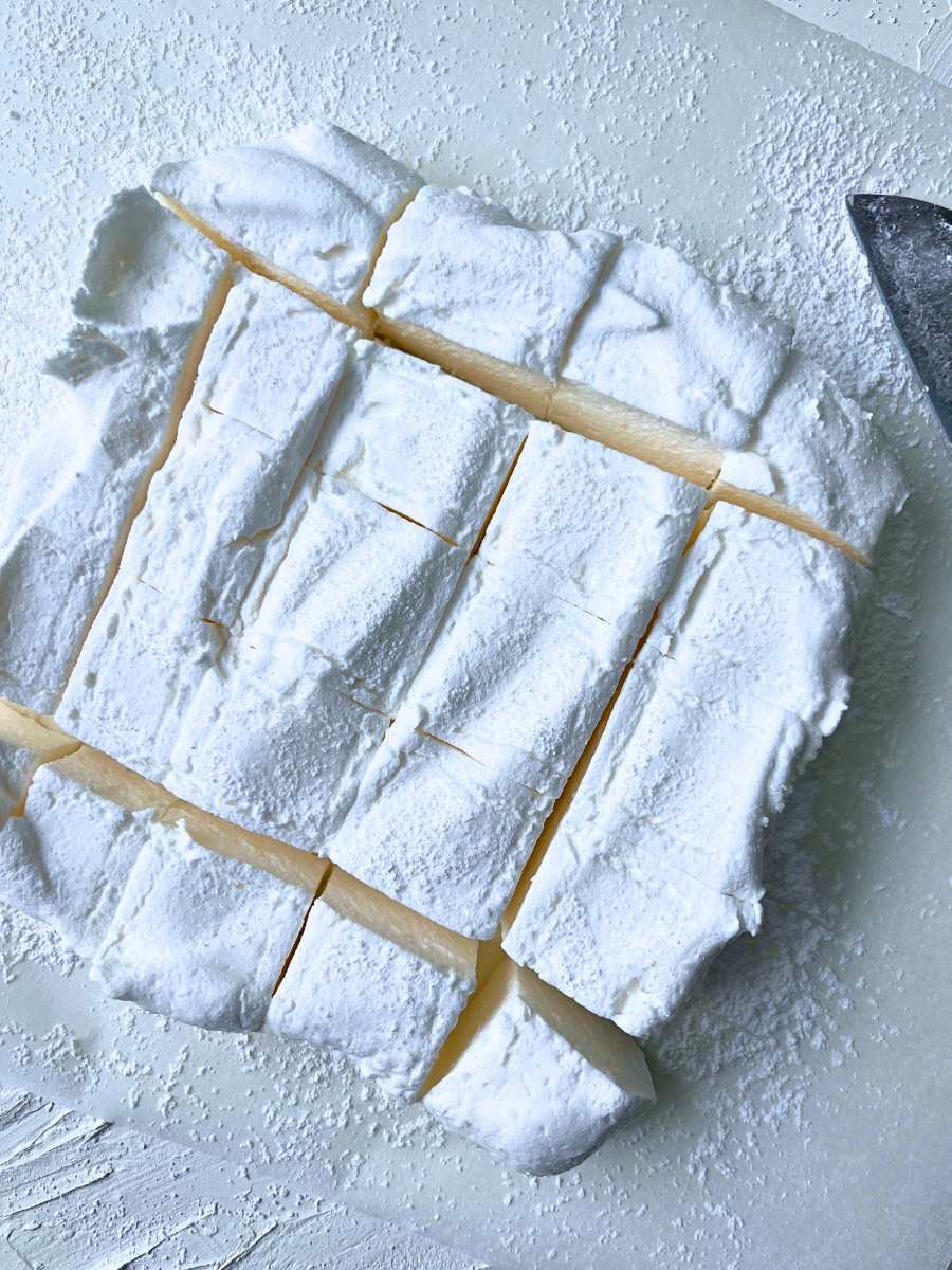 Homemade Marshmallows with Egg Whites|| A vintage recipe that melts in ...