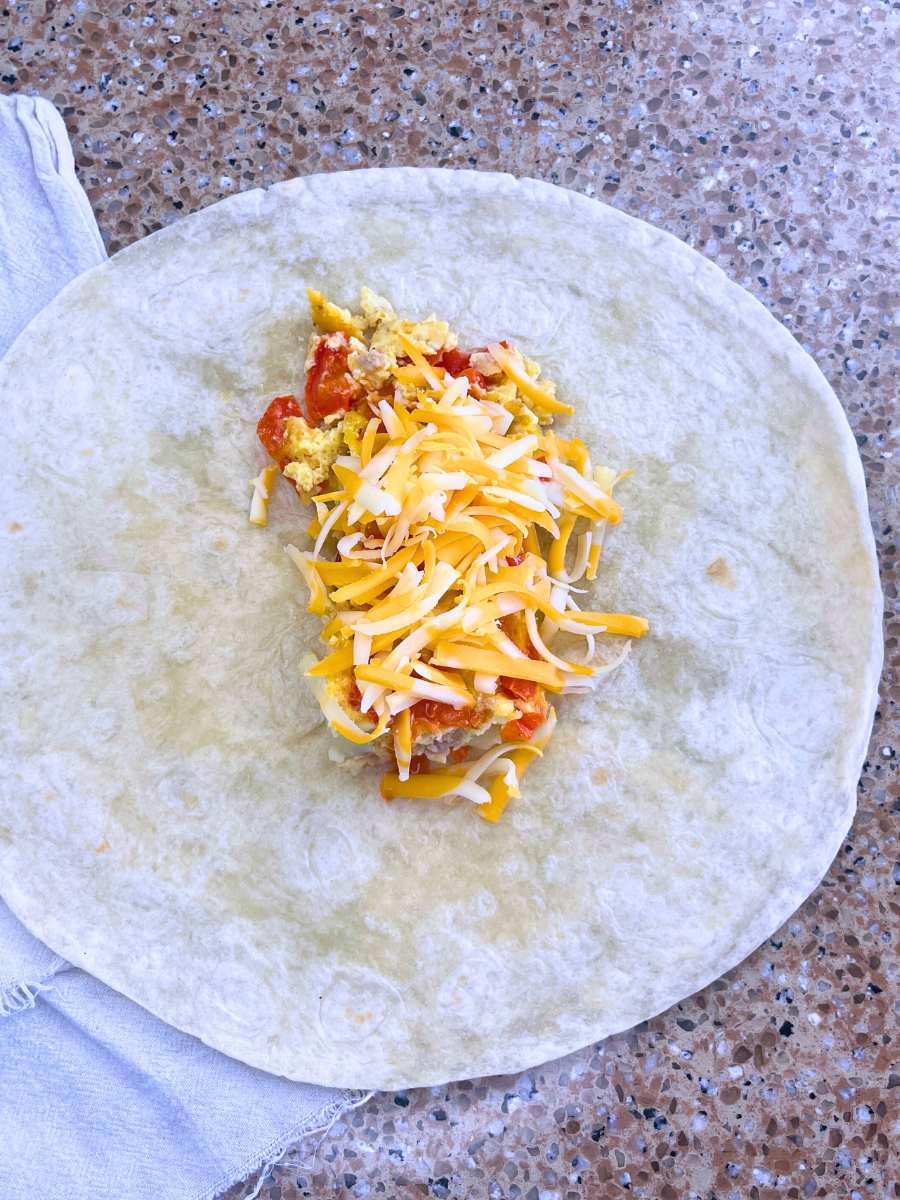 Easy Hearty Freezer Breakfast Wraps 🌯🍳 | Make-Ahead Meal Prep Breakfast ...